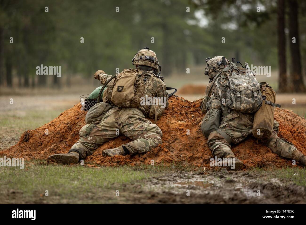 Soldiers charlie company 101st division hi-res stock photography and ...