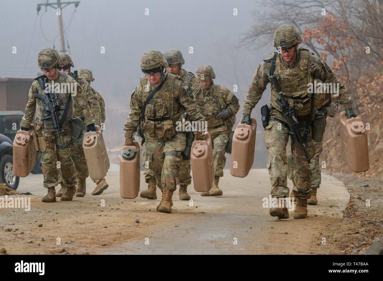 Infantry preceded hi-res stock photography and images - Alamy