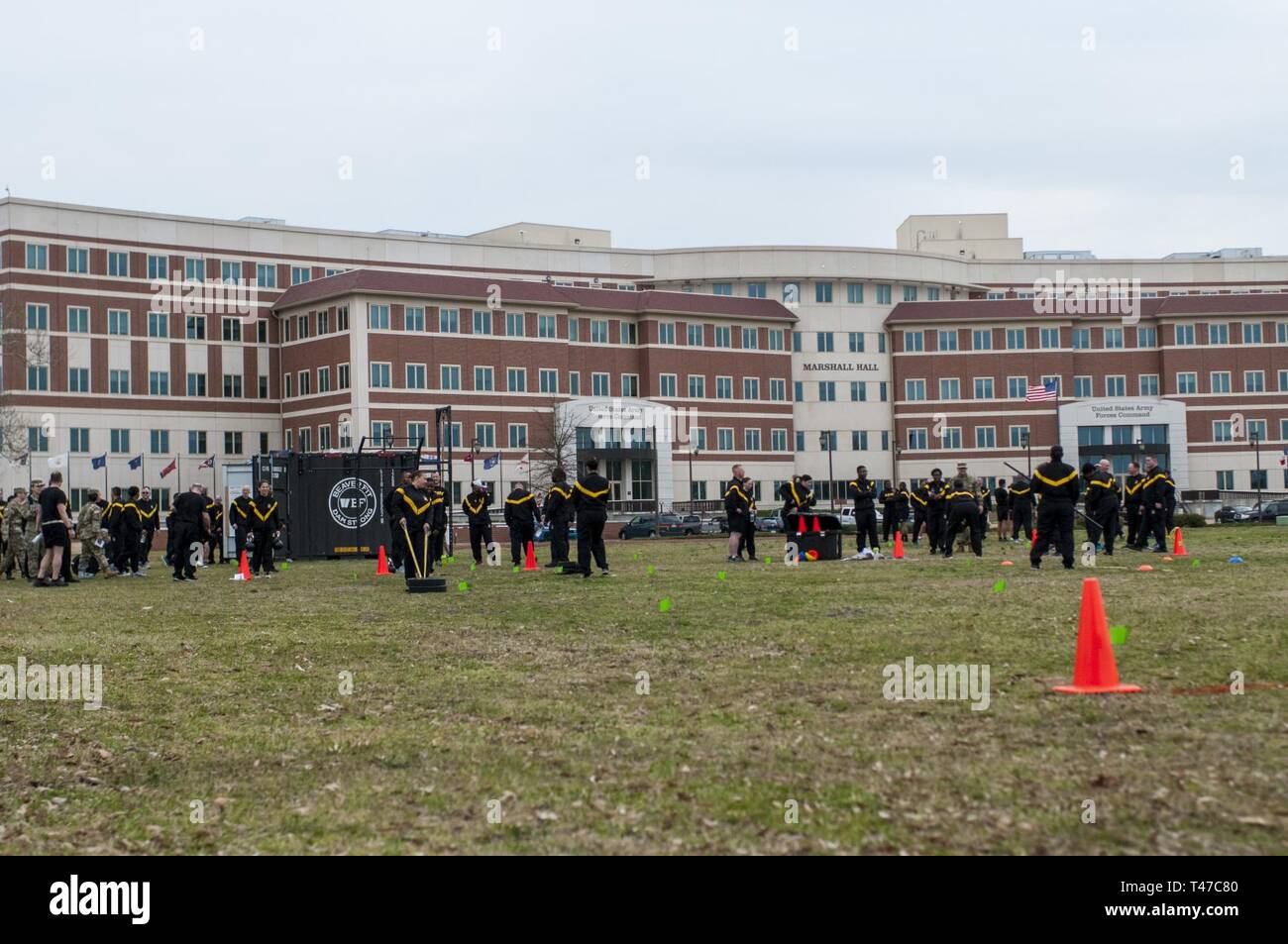 U.S. Army Reserve Command noncommissioned officers and officers ...