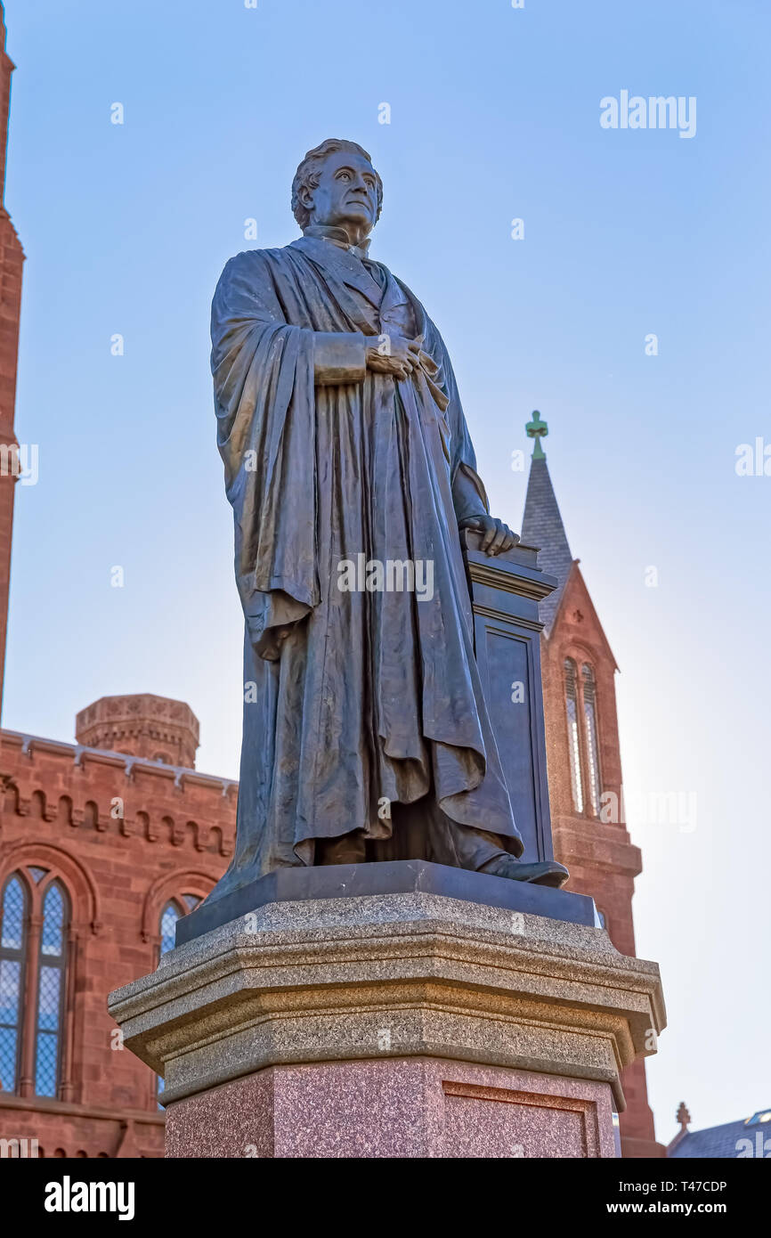 Statue of Joseph Henry before Smithsonian Institution Building in ...