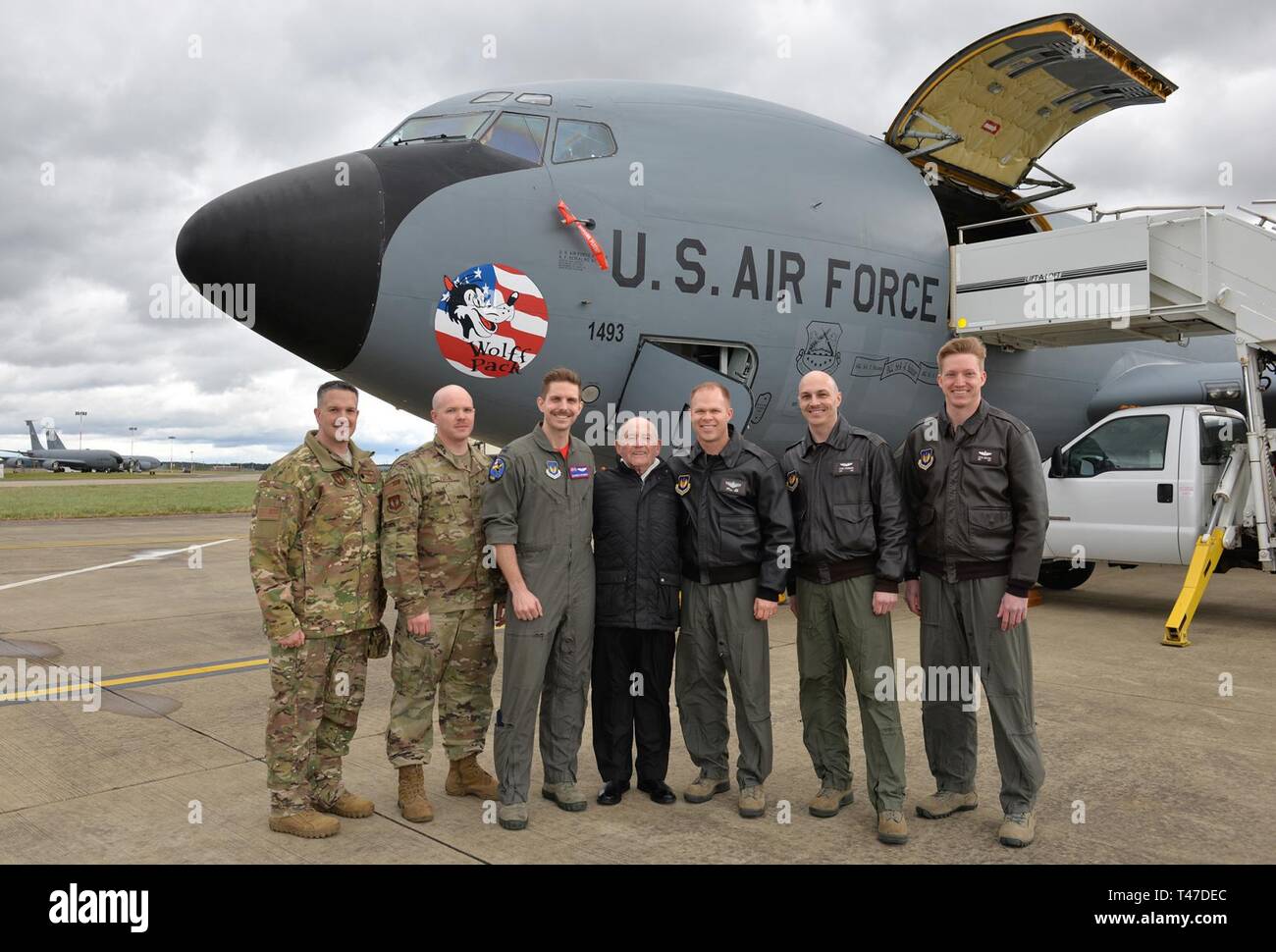 Air crash memorial sheffield hi-res stock photography and images - Alamy