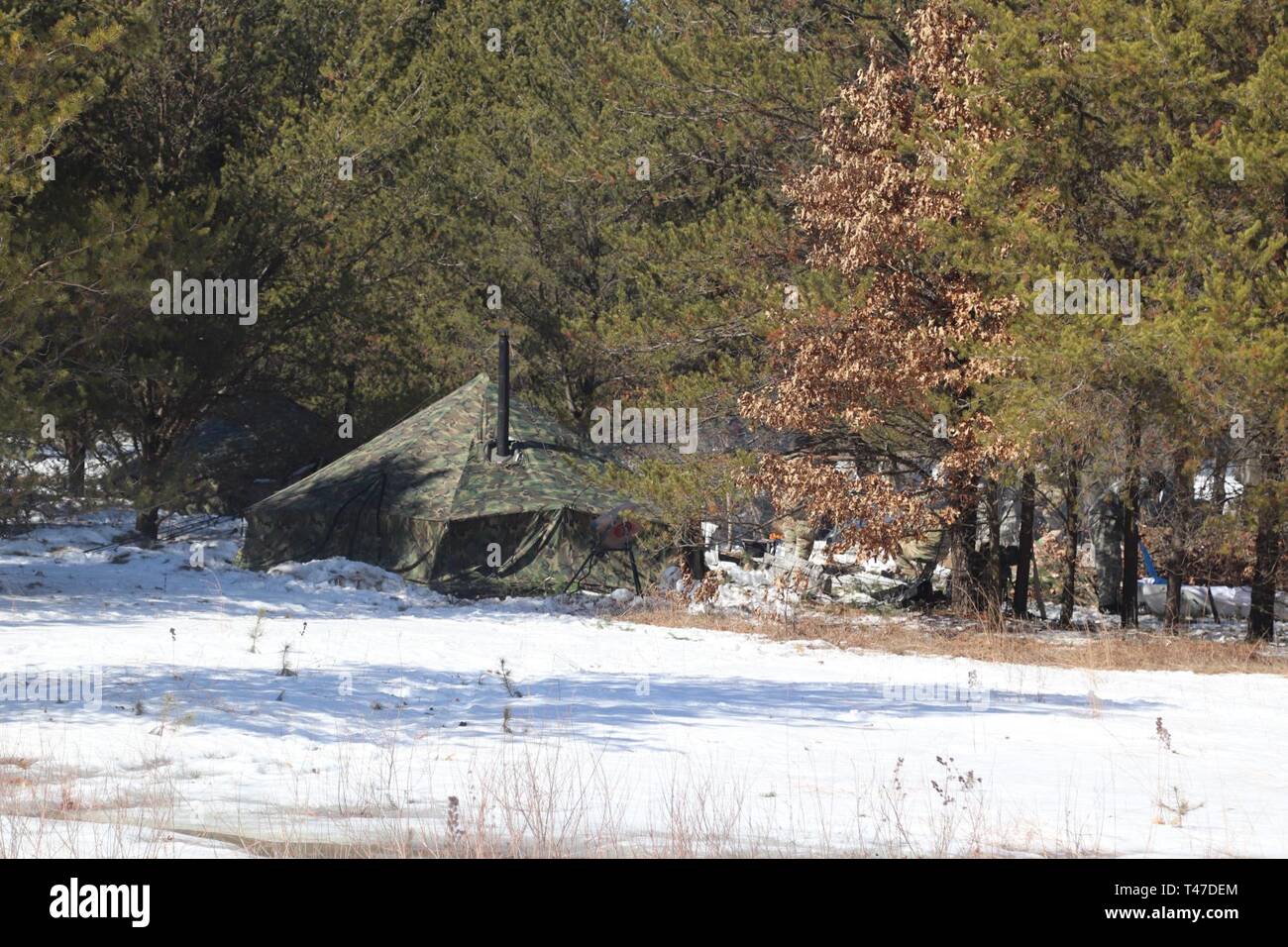 Military army camouflage tents hi-res stock photography and images - Alamy