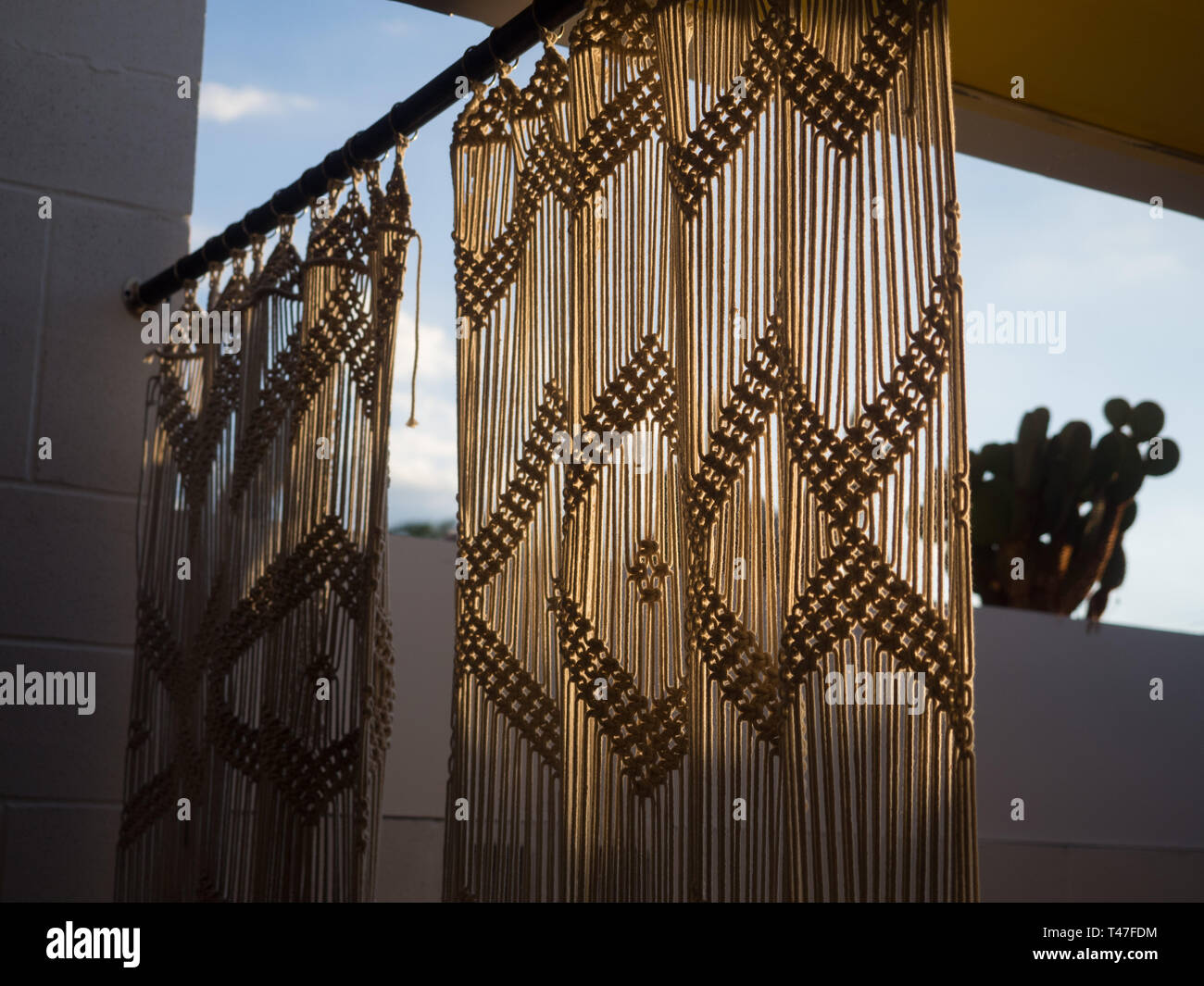 Macrame hi-res stock photography and images - Alamy