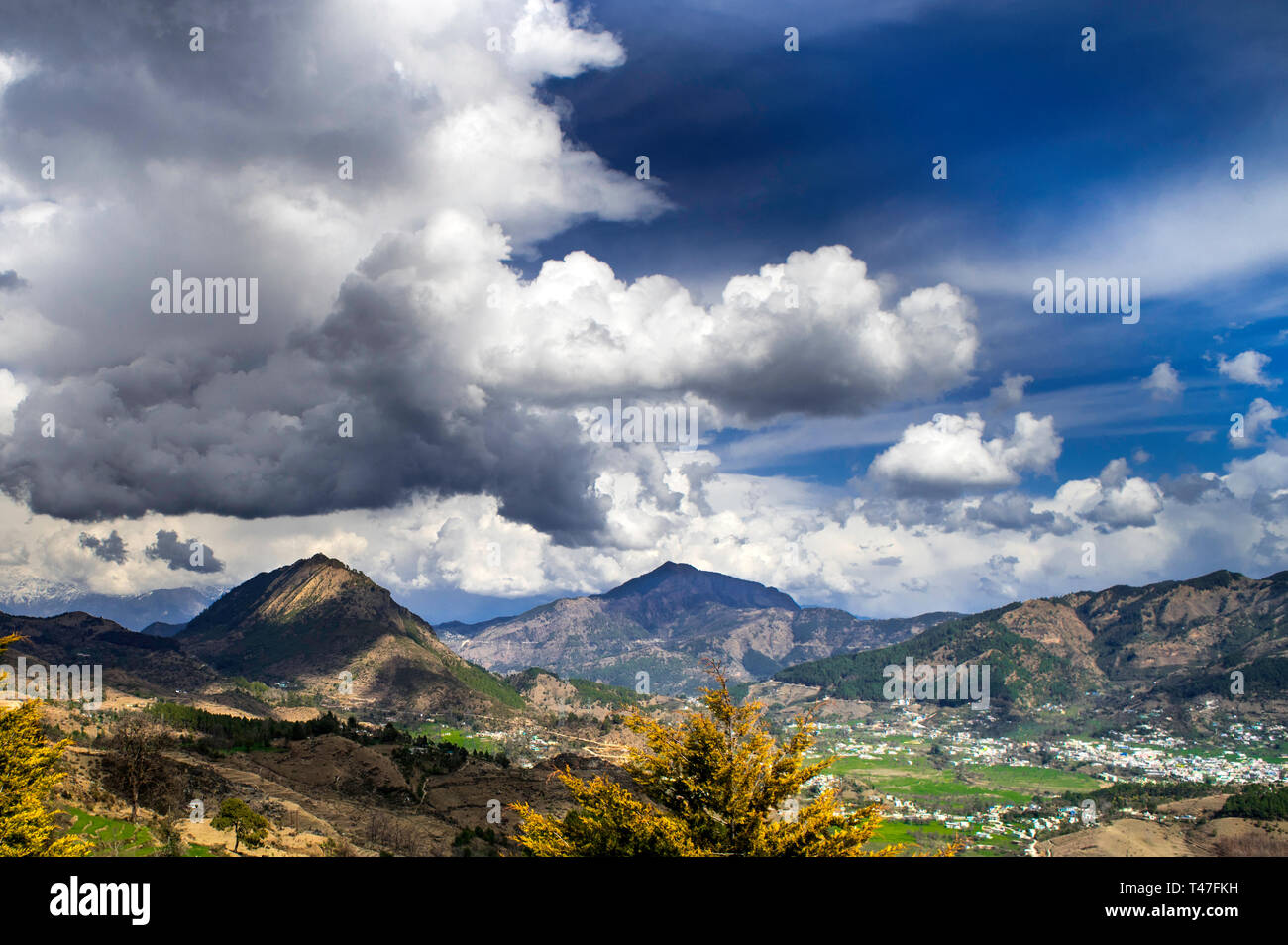 Pithoragarh hi-res stock photography and images - Alamy