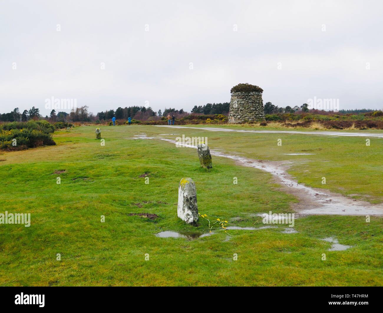 Scotland: Culloden memorial cairn Stock Photo - Alamy