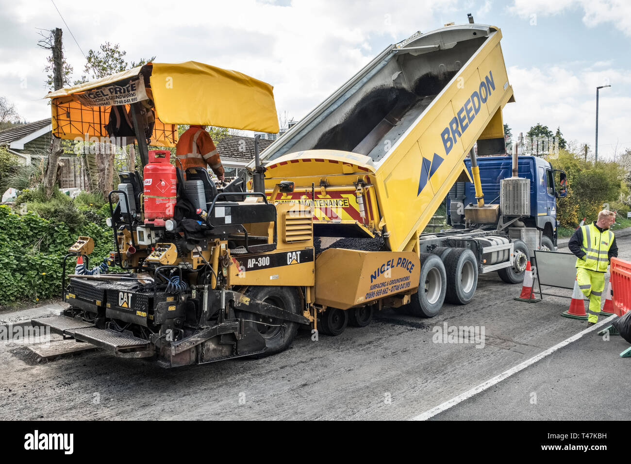 Road Resurfacing Machine High Resolution Stock Photography and Images ...