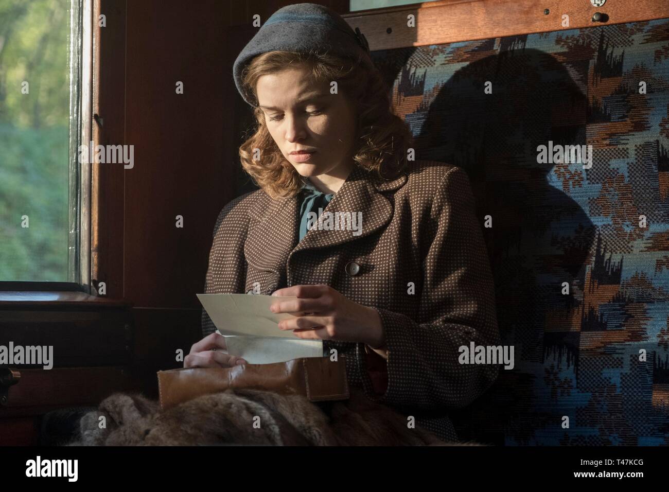 Red joan sophie cookson hi-res stock photography and images - Alamy