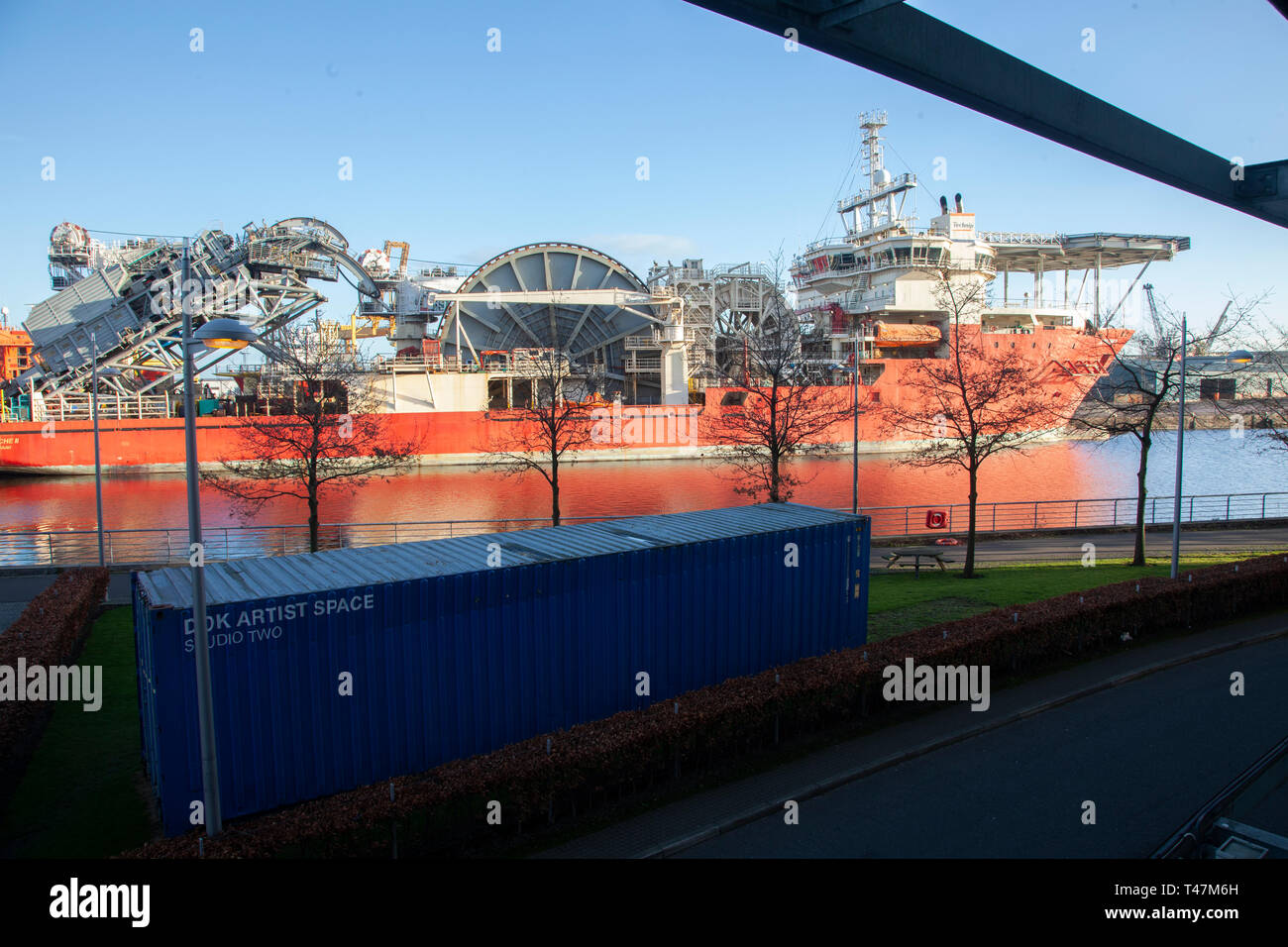 Huge ferry hi-res stock photography and images - Alamy