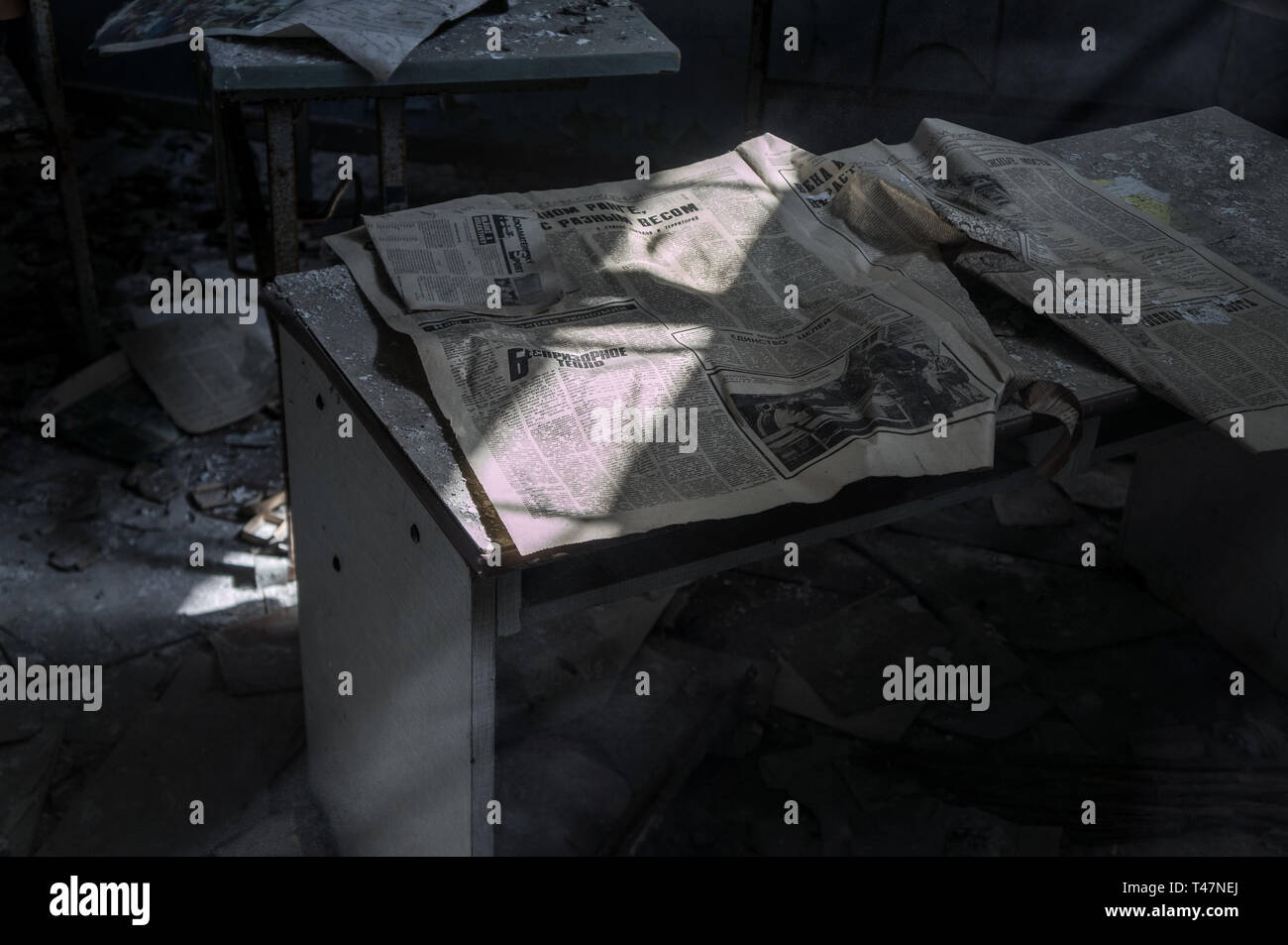 Dust newspaper hi-res stock photography and images - Alamy