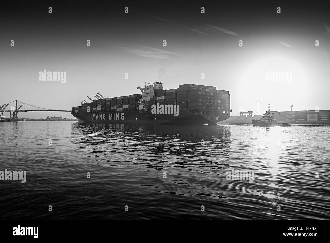 Container ship sunrise Black and White Stock Photos & Images - Alamy