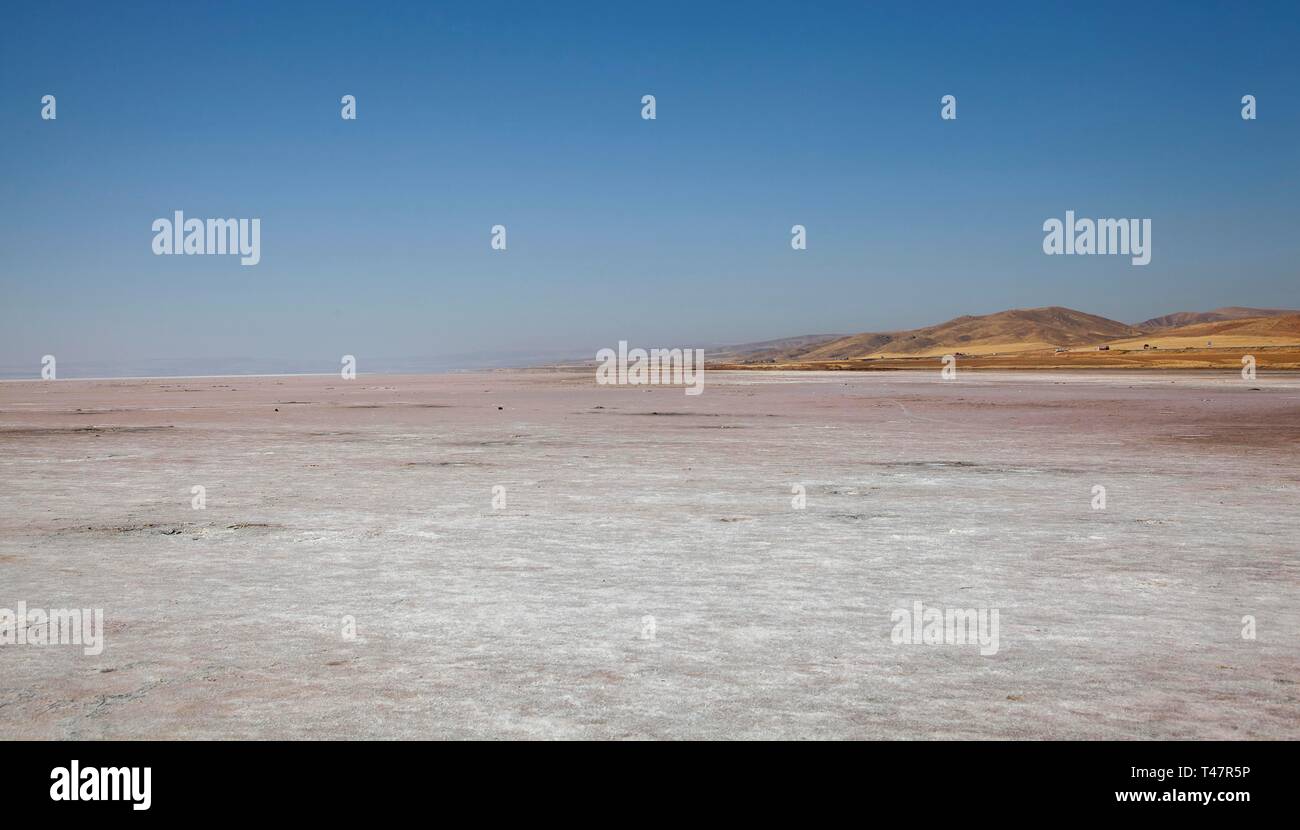Great Salt Lake Tuz Golu, Central Anatolia, Turkey Stock Photo - Alamy