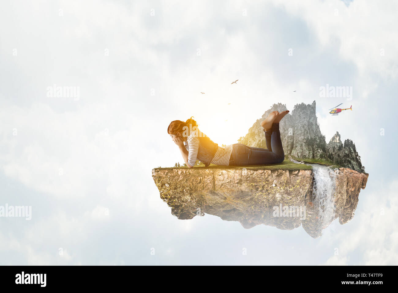 Relaxed clothes hi-res stock photography and images - Alamy
