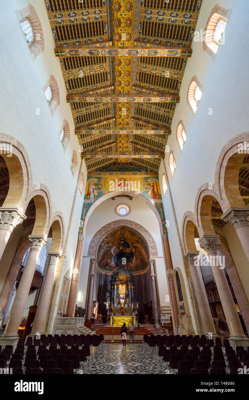 Interior cathedral messina sicily italy hi-res stock photography and ...