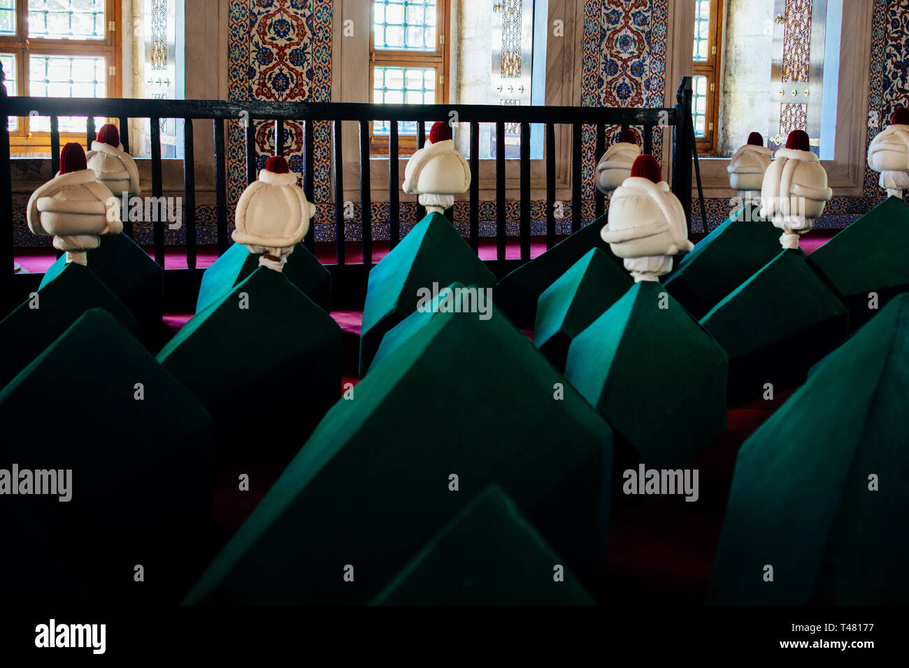 Rows of coffins in an ottoman turkish mausoleum tomb Stock Photo - Alamy