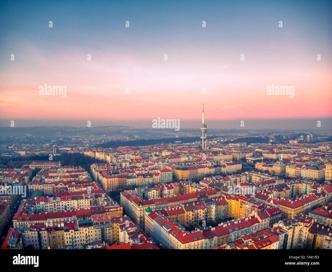 Aerial panorama landmark television hi-res stock photography and images ...