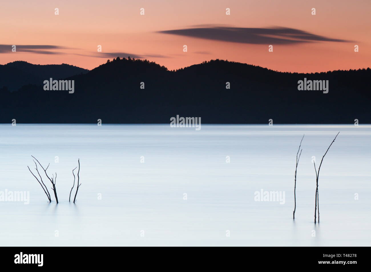 Spain aragon lake yesa hi-res stock photography and images - Alamy