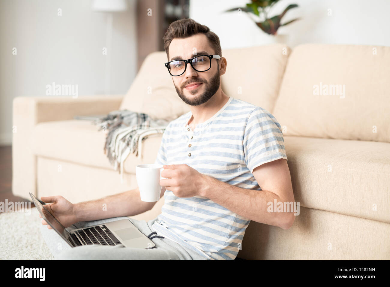 Working as freelancer Stock Photo - Alamy