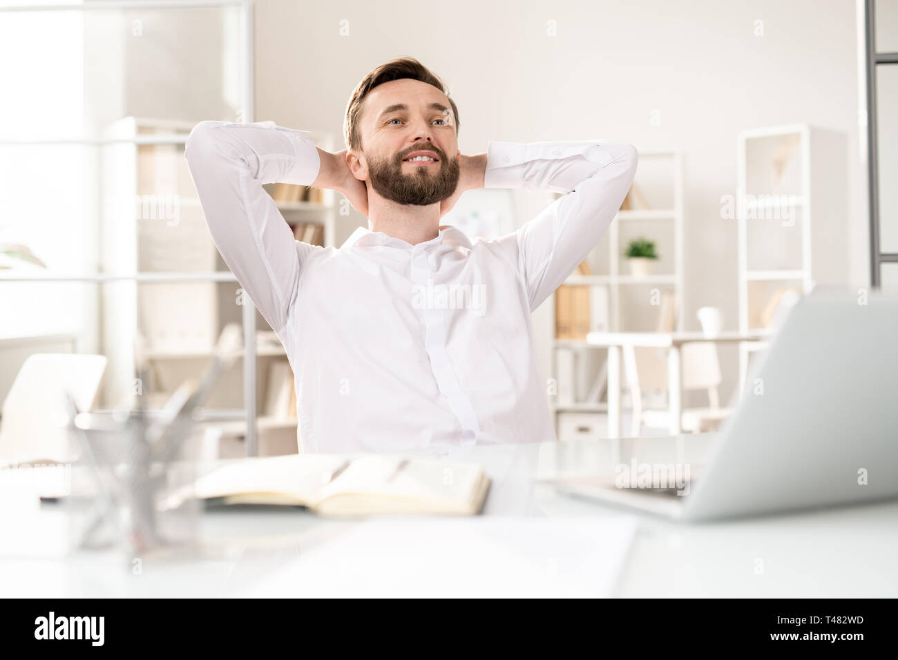 Inspired business man hi-res stock photography and images - Alamy