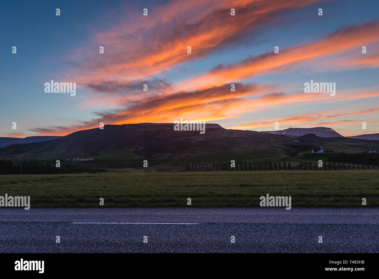 Icelandic sunset hi-res stock photography and images - Alamy