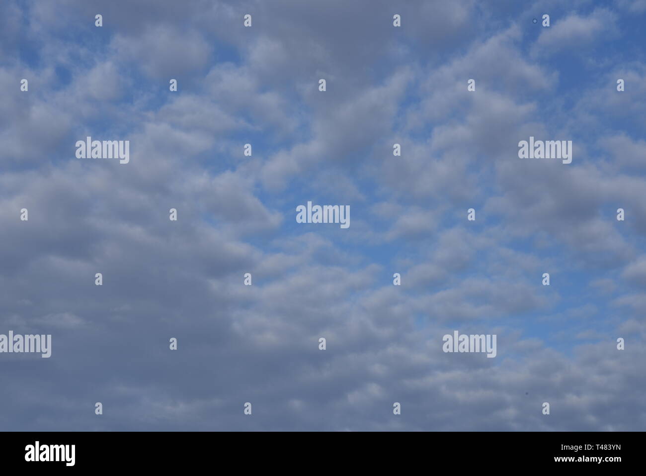 Stratocumuliform hi-res stock photography and images - Alamy