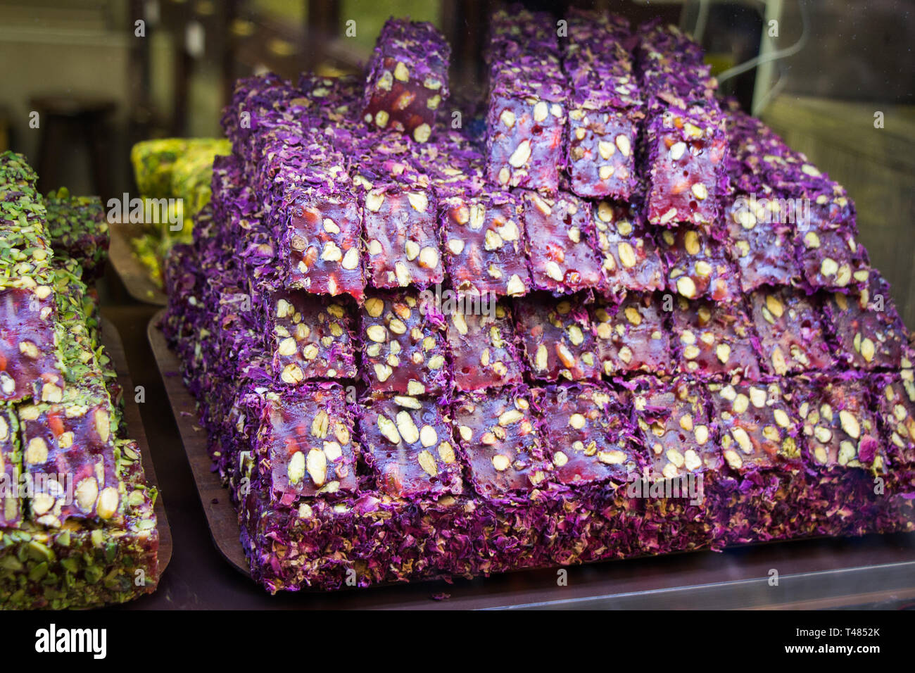 Load of traditional turkish delight rahat lokum Stock Photo - Alamy
