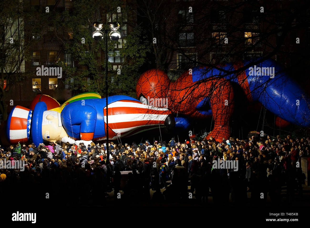Uncle sam parade float hi-res stock photography and images - Alamy
