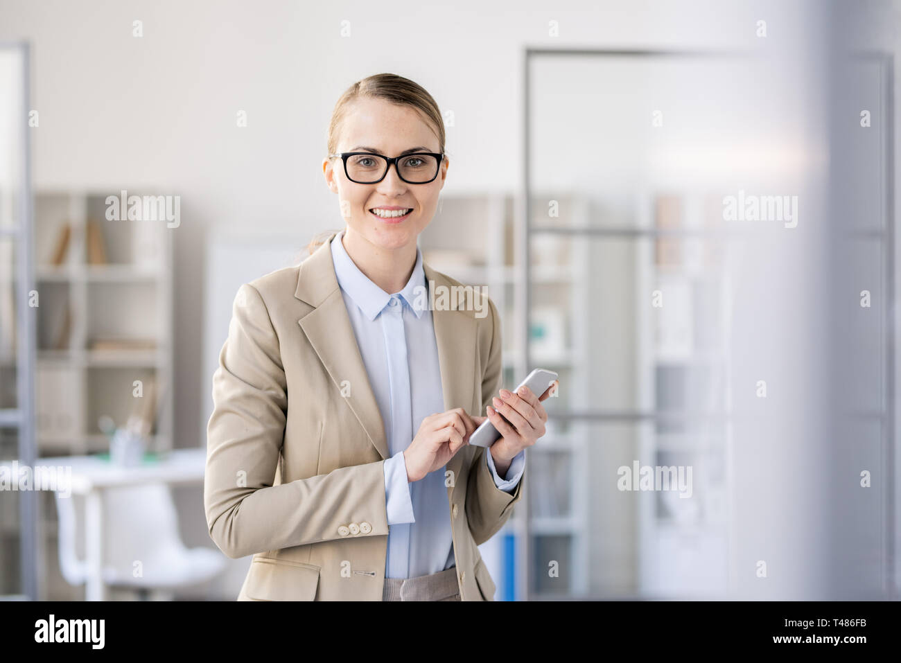 Workplace consultant hi-res stock photography and images - Alamy