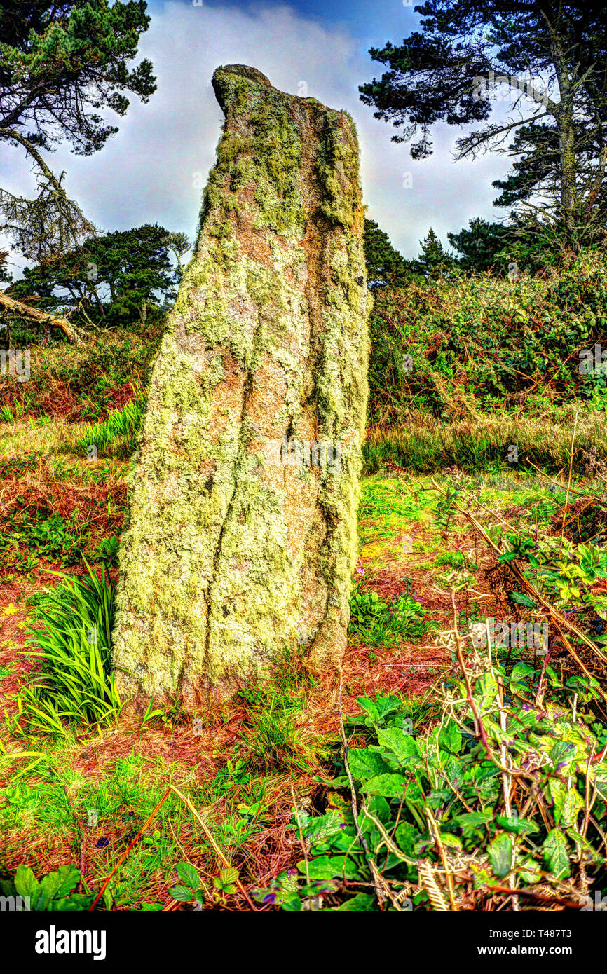 Long standing stone hi-res stock photography and images - Alamy