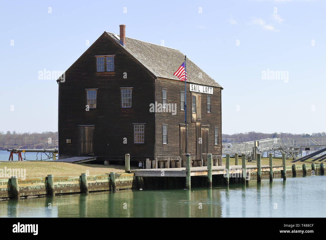 Historic pier building hi-res stock photography and images - Alamy