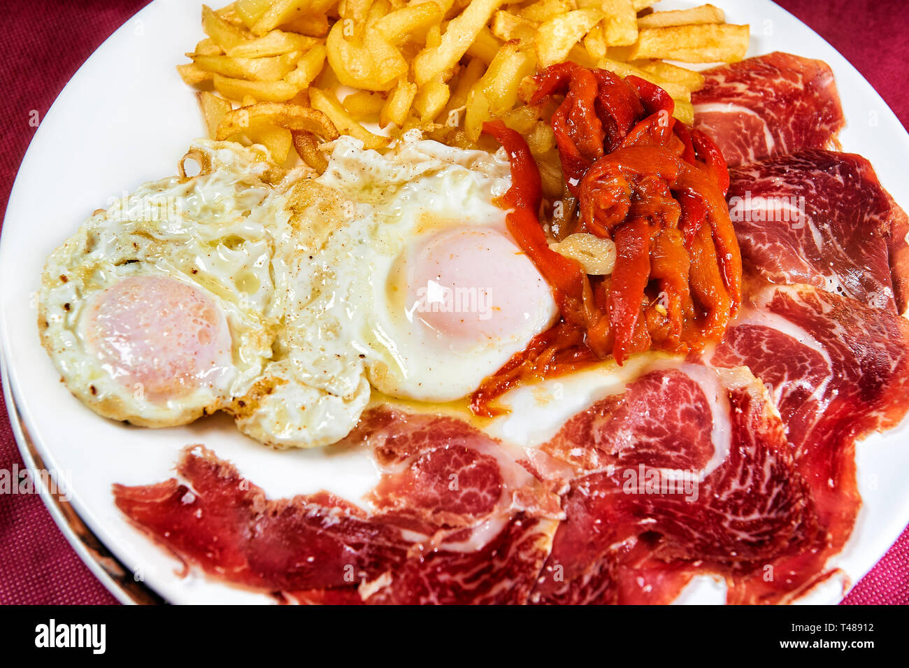 Eat egs hi-res stock photography and images - Alamy