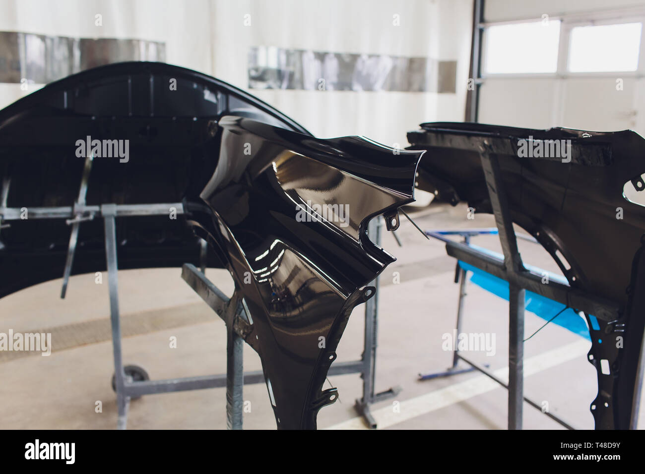 Car bumper ready to paint at the body shop Stock Photo - Alamy