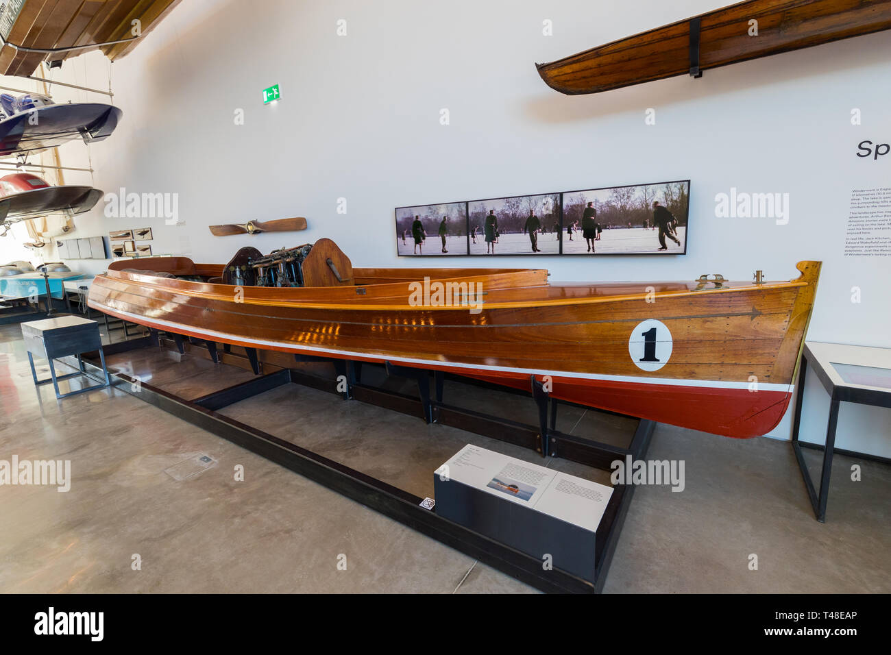 Windermere jetty museum hi-res stock photography and images - Alamy