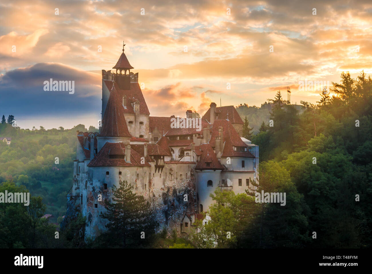 Beautiful panoramic view over Dracula Bran medieval castle in the ...