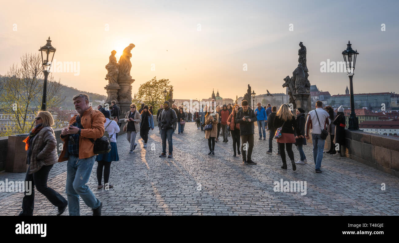 Tourists cross bridge hi-res stock photography and images - Alamy