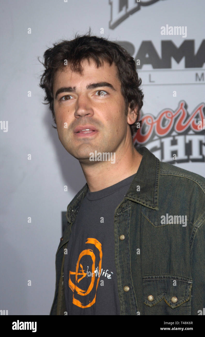 LOS ANGELES, CA. September 29, 2003: Actor RON LIVINGSTONE at the Los ...