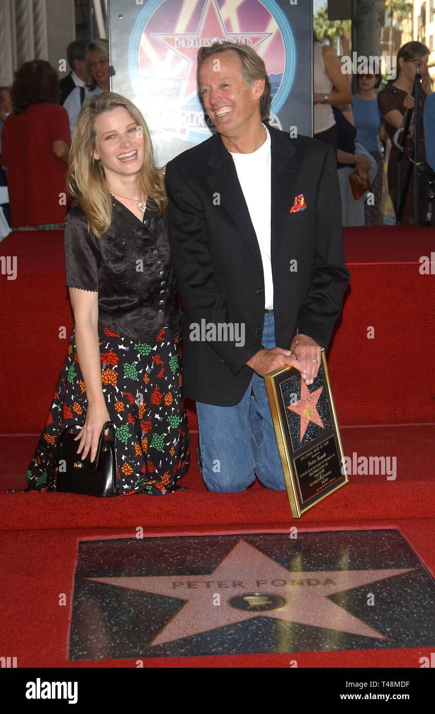 LOS ANGELES, CA. October 22, 2003: Actor PETER FONDA with daughter ...
