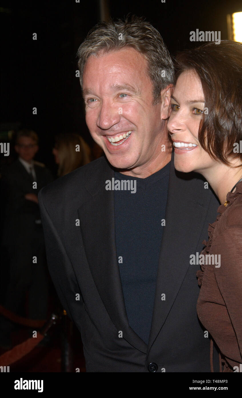 LOS ANGELES, CA. October 27, 2003: Actor TIM ALLEN & girlfriend JANE at ...