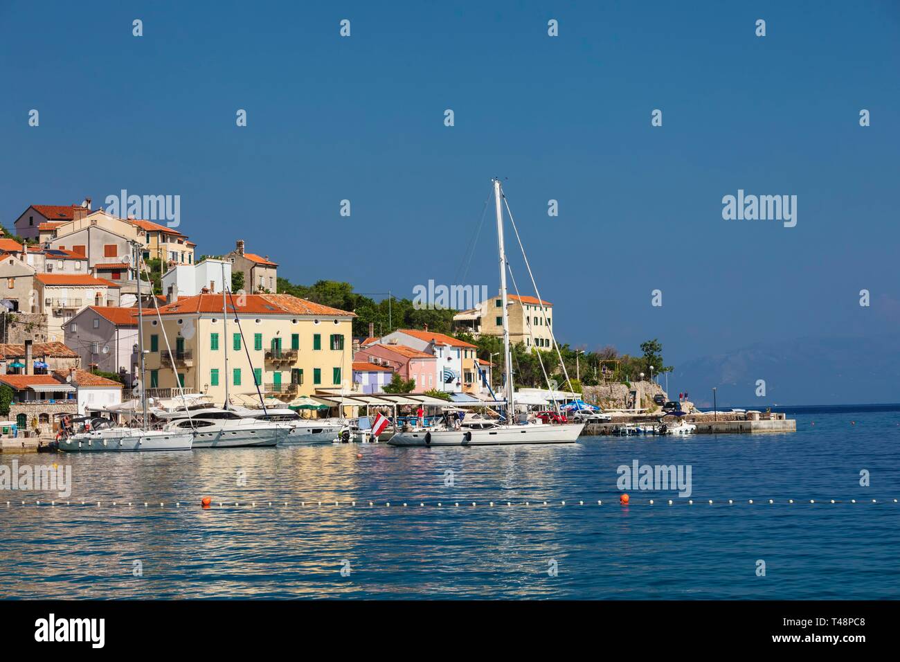 Small fishing village with sailing boats, Valun, island Cres, Kvarner ...