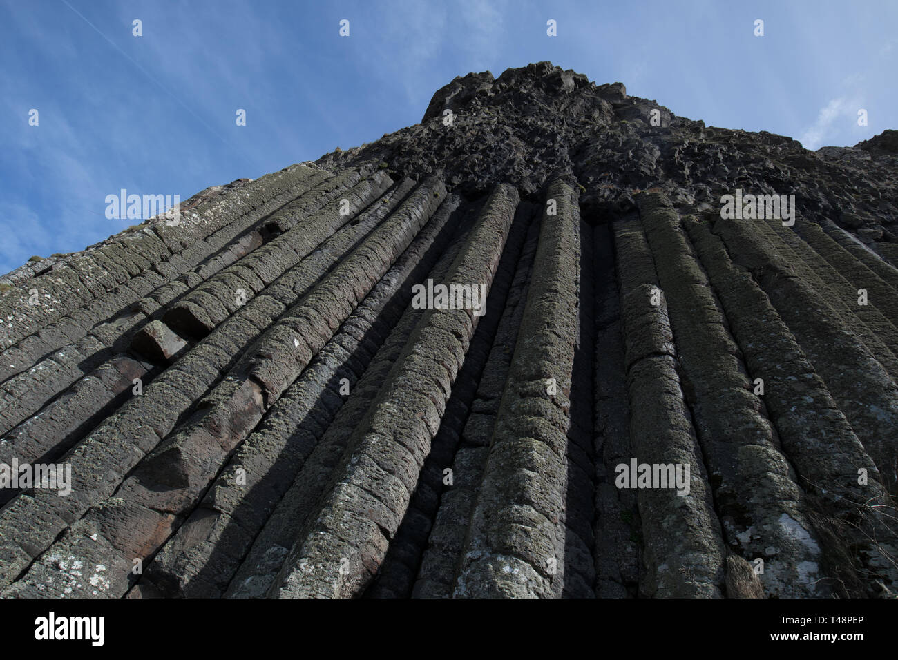 Tall basalt columns at the Giant's Causeway in Northern Ireland Stock ...