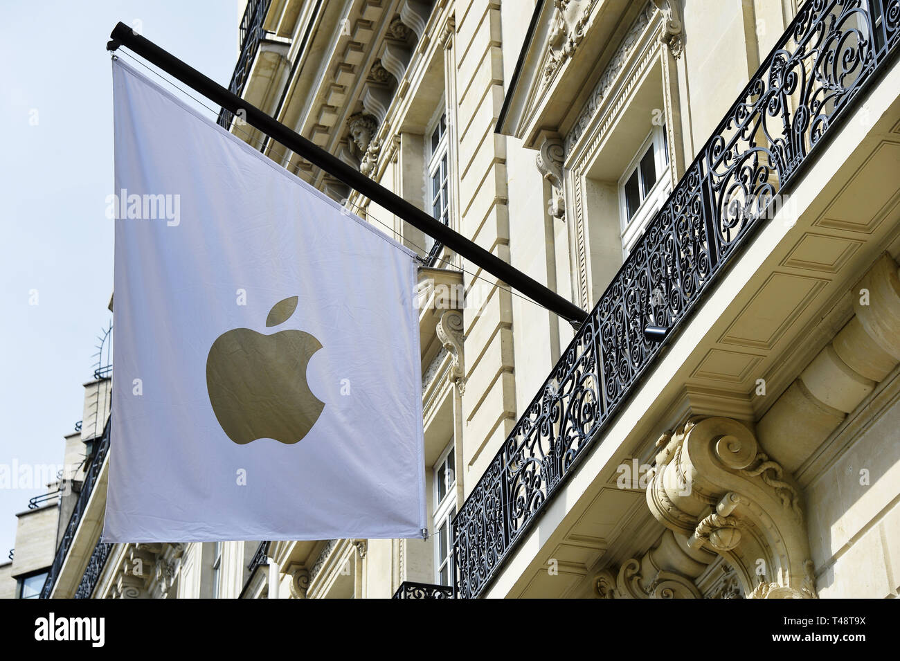 Apple Store Paris I Prefer Paris: Apple Store Champs Elysees