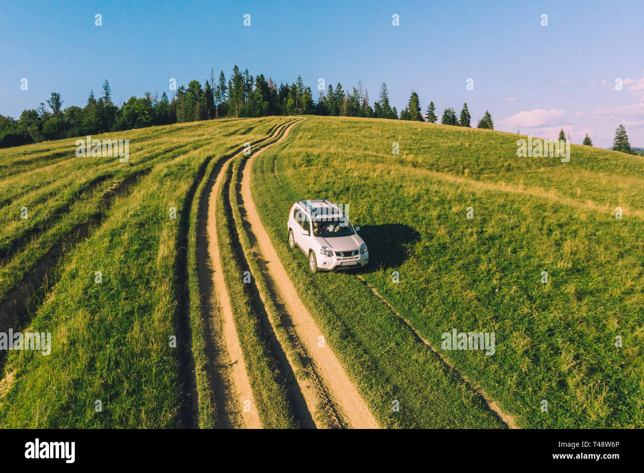 Aerial view jeep driving road hi-res stock photography and images - Alamy