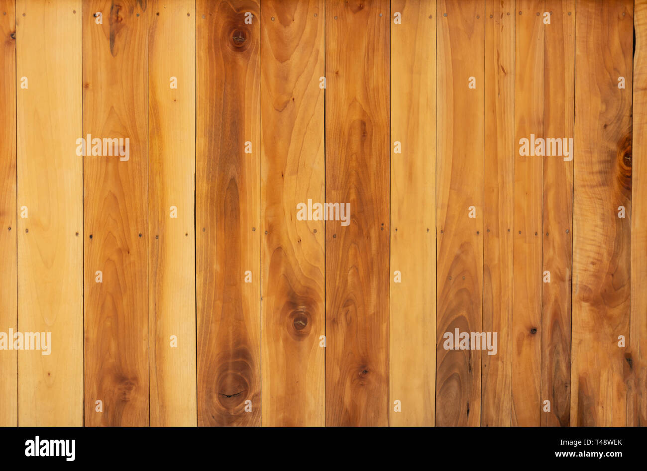 Vertical planks hi-res stock photography and images - Alamy