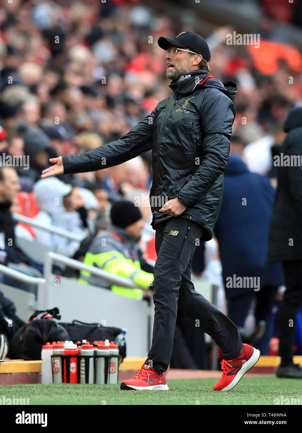 Liverpool manager Jurgen Klopp gestures on the touchline during the ...