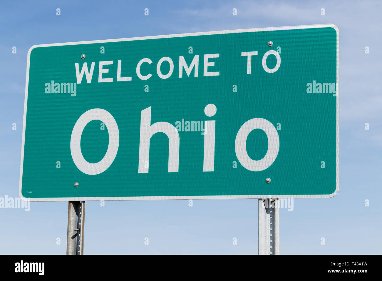 Welcome to Ohio Sign along an interstate highway I Stock Photo - Alamy