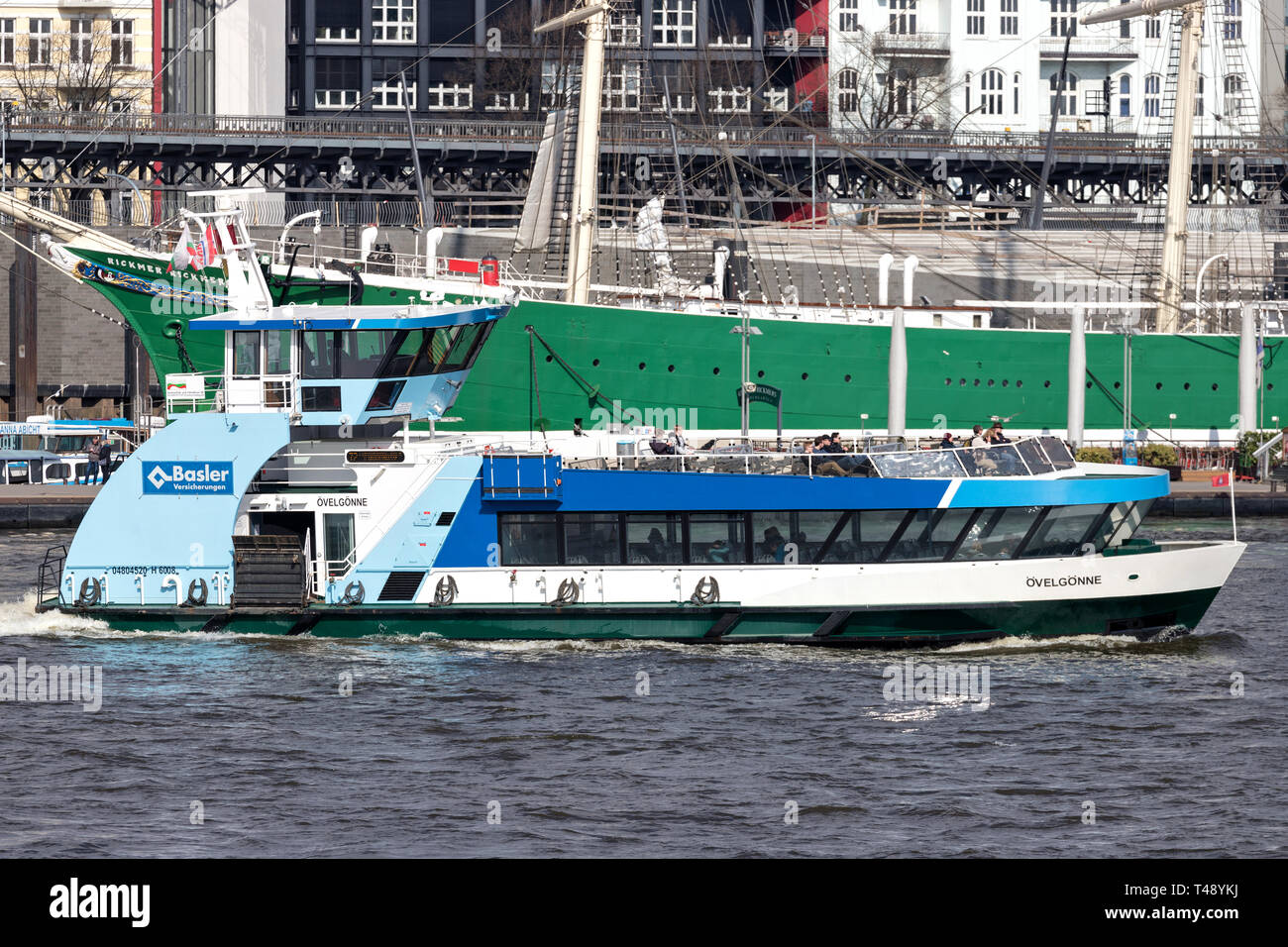 Transport landing hi-res stock photography and images - Alamy