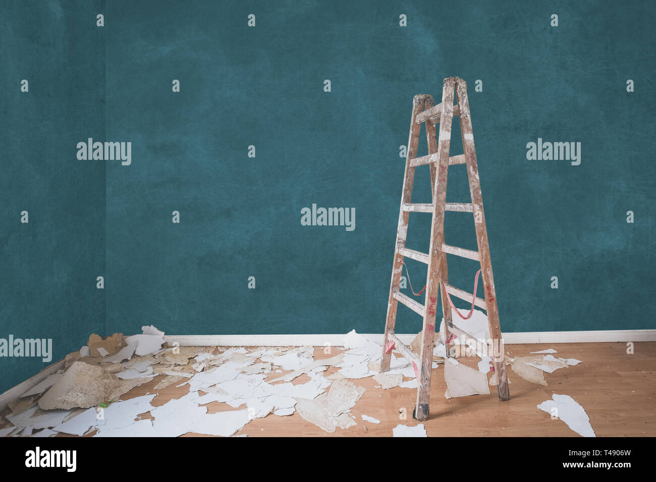 Empty ladder hi-res stock photography and images - Alamy