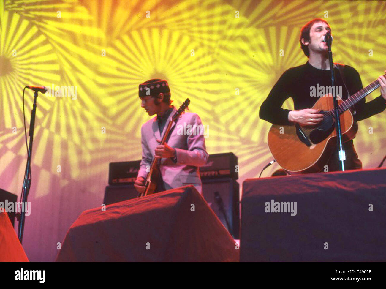 English pop rock band hi-res stock photography and images - Alamy