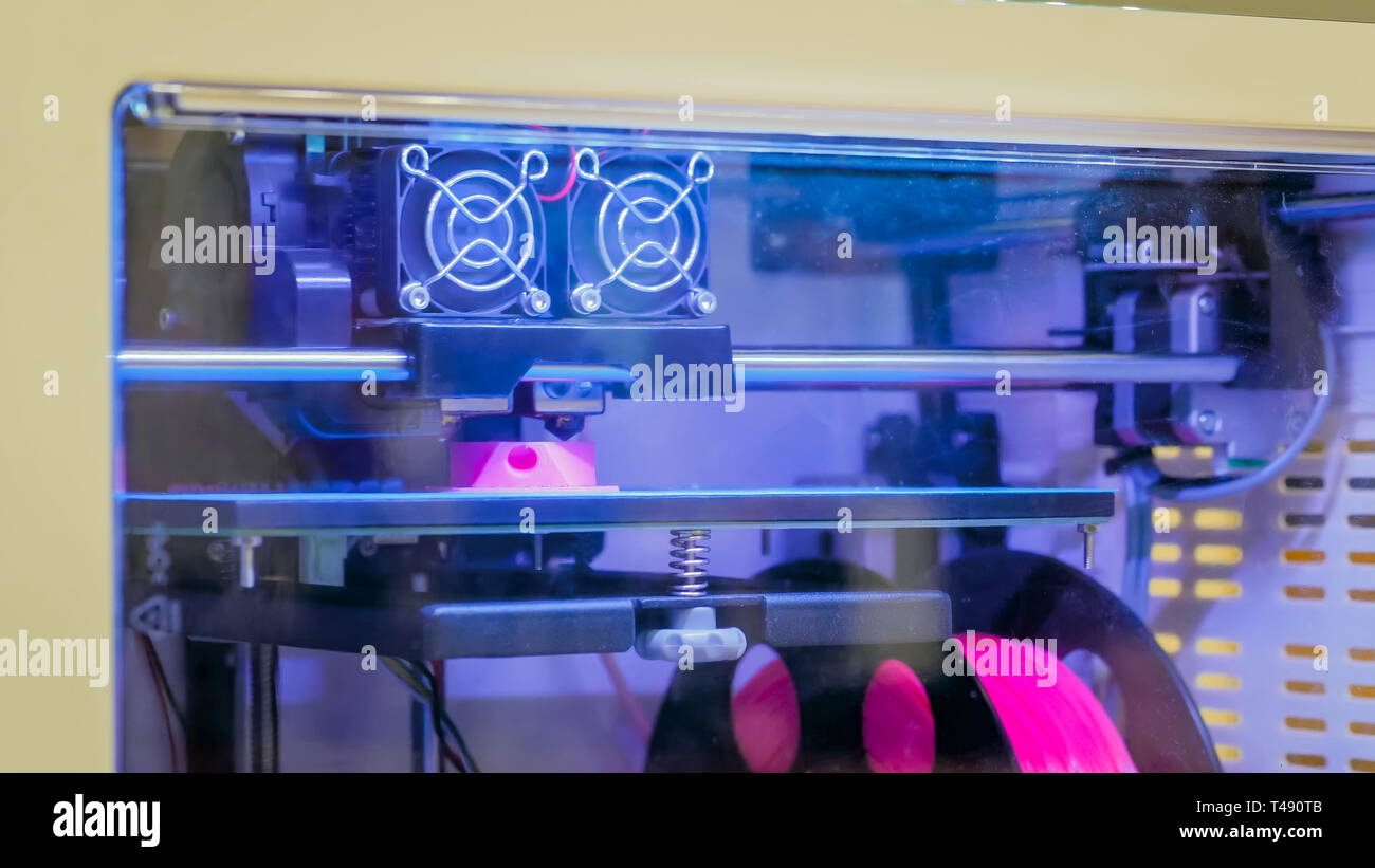 3D printer during work Stock Photo - Alamy