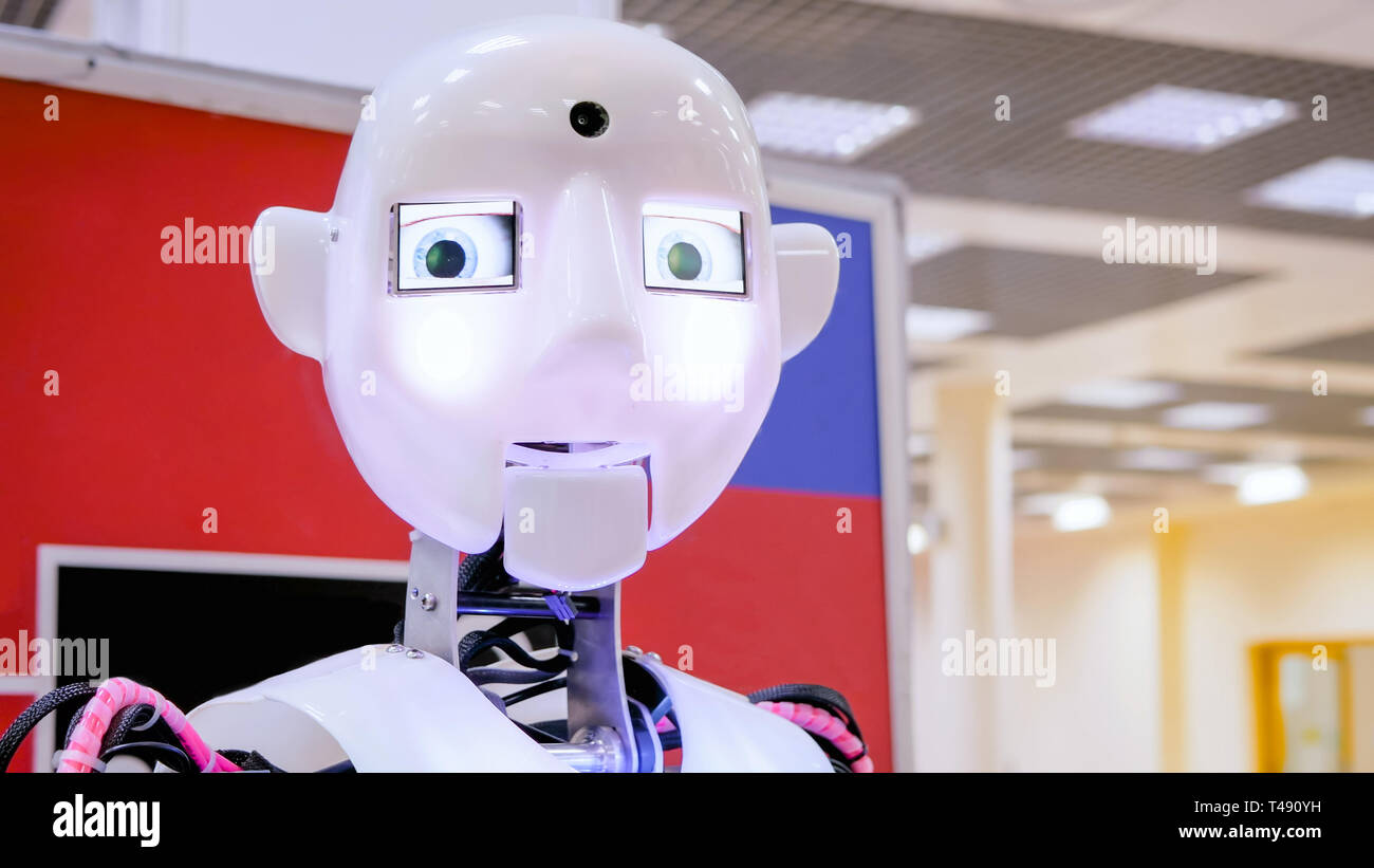 White robot head at robotic show Stock Photo - Alamy