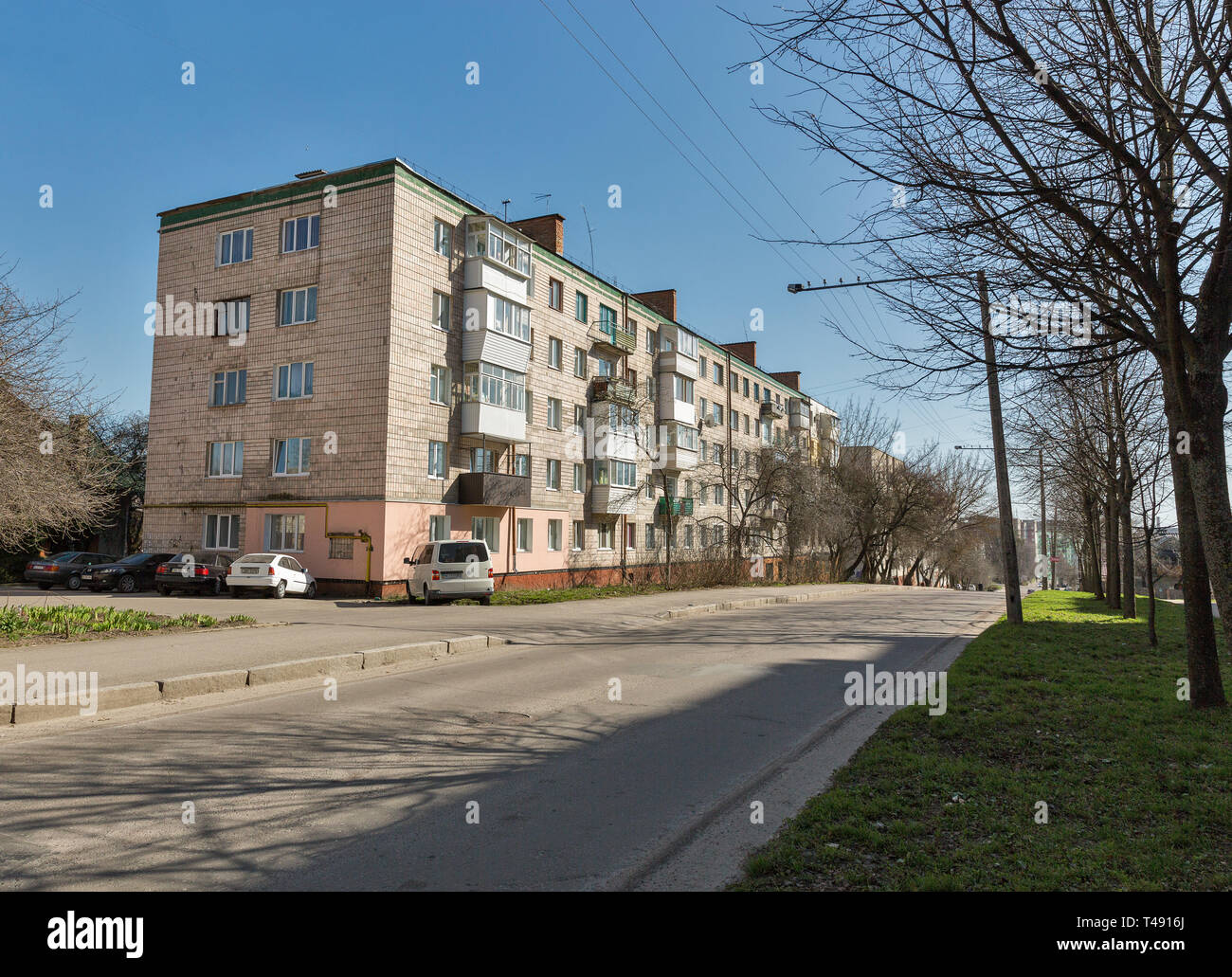 Khrushchyovka hi-res stock photography and images - Alamy